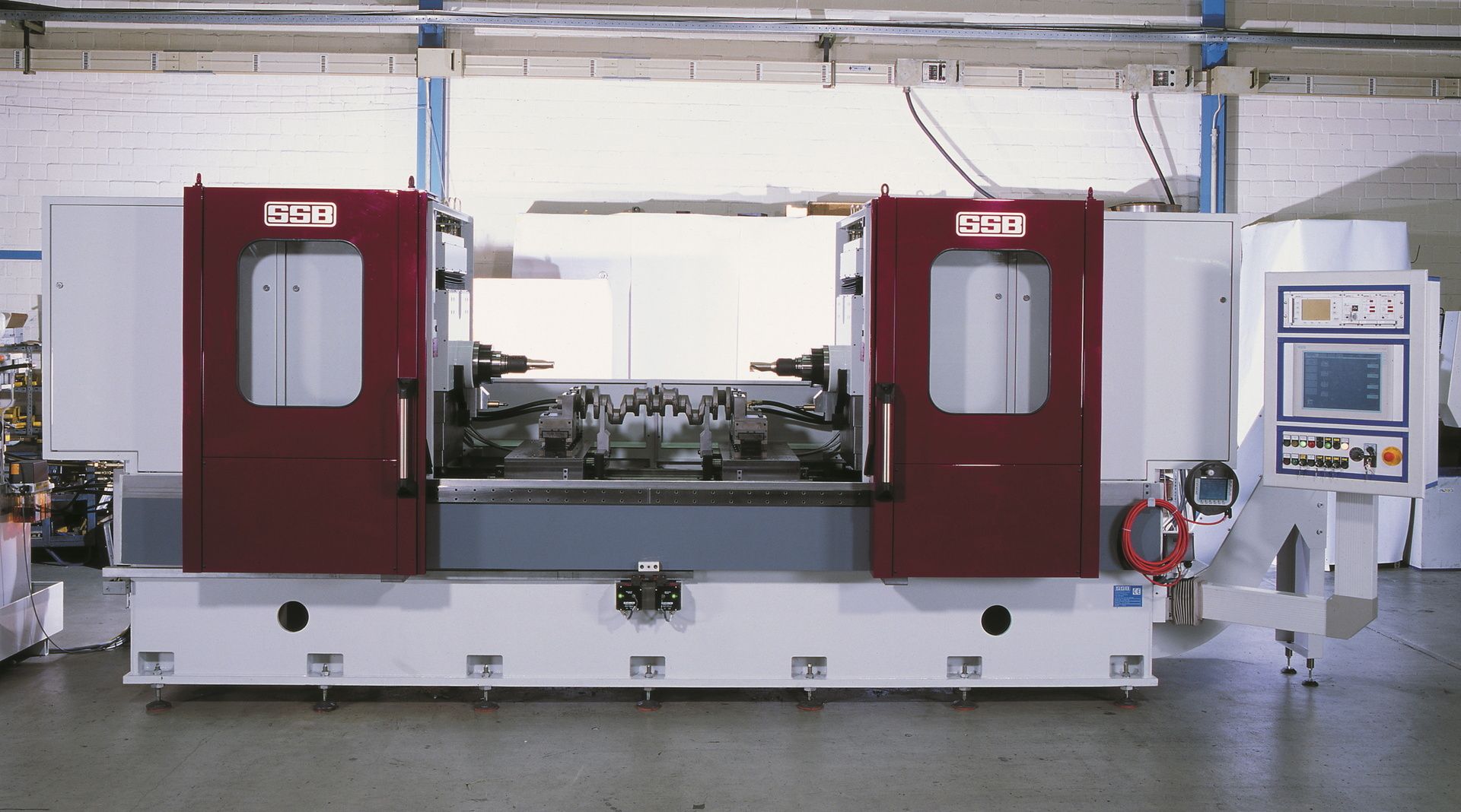 Machining centers: Machine tools for production optimization